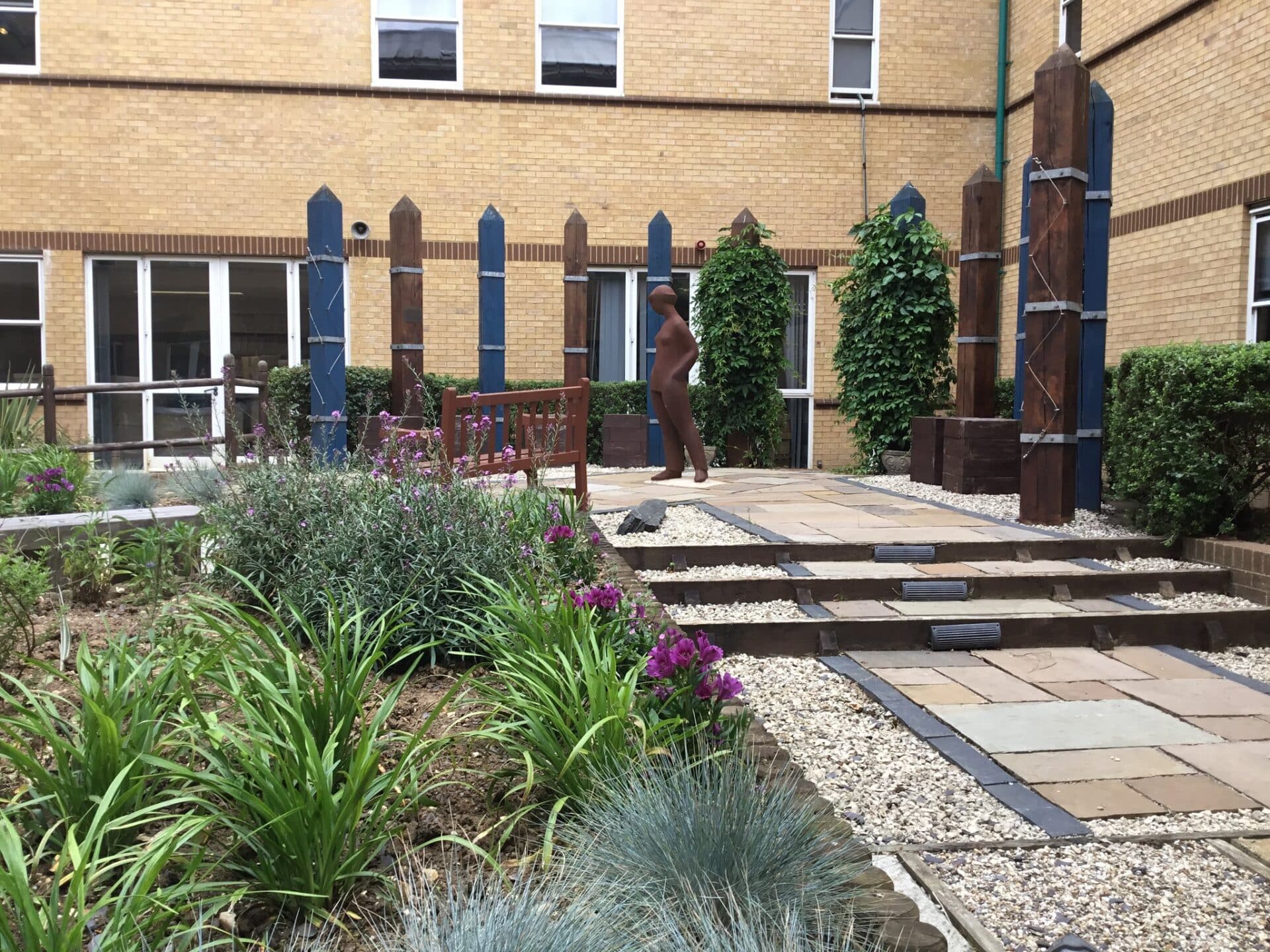 Hospital courtyard gardens - NHS Forest